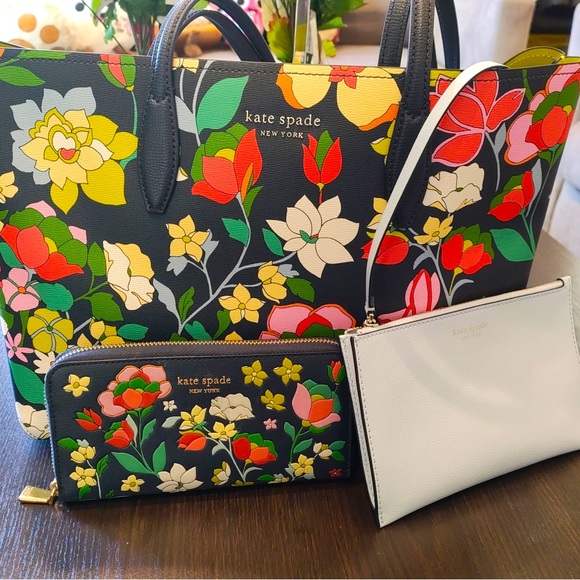kate spade | Bags | Nwot Kate Spade Flower Pattern Bag And Pouch Only ...